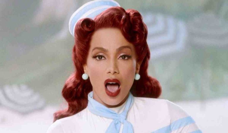 Anitta sobre sucesso de 'Girl From Rio': 'estou muito livre para trabalhar'