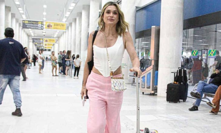 Sósia de Bruna Marquezine , Bruna Mariani faz sucesso no Instagram