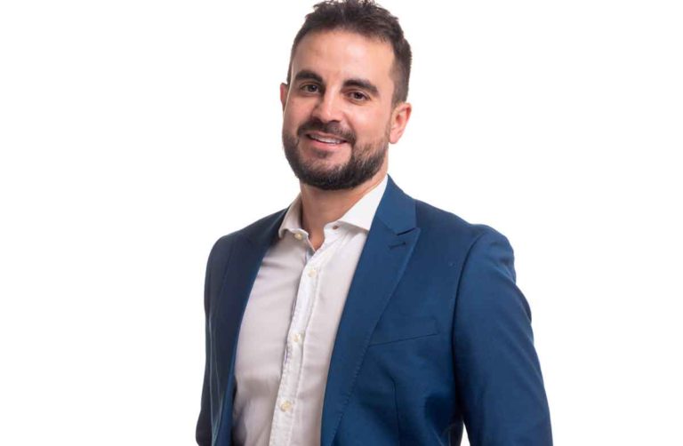 Professor Lucas Silva faz sucesso na Instagram dando dicas de controle ...