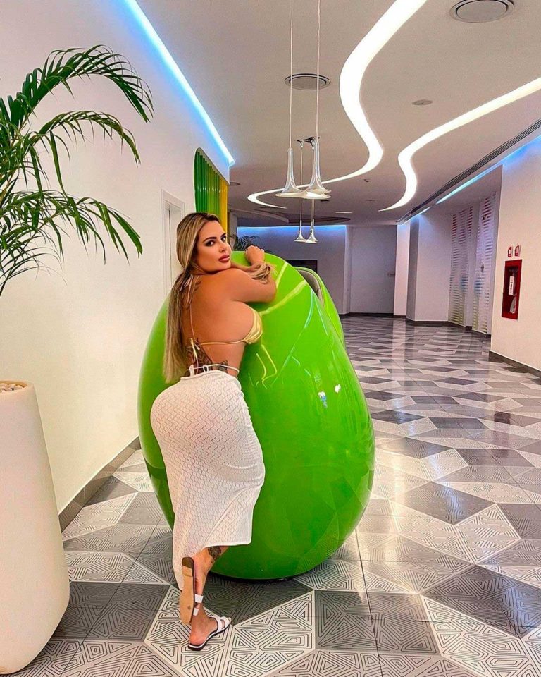 Veja mais de 30 fotos de Denise Rocha