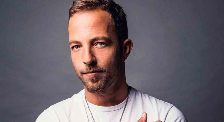 Gill Catchpole, Wife of Singer James Morrison, Found Dead at Home