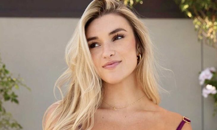 jogadora de vôlei Kayla Simmons