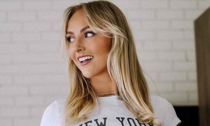 who is Annie Knight?